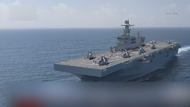 央视曝光国产首艘两栖攻击舰海南舰的内部舱室画面