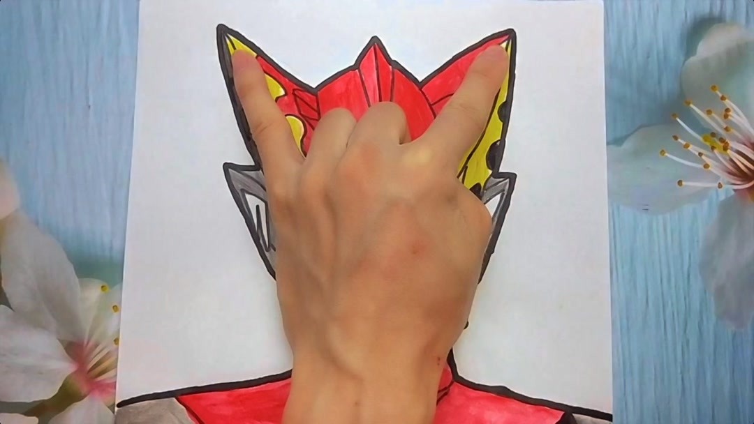 用手掌放在一张纸手绘罗索奥特曼,有趣画法简单又帅气的手势图