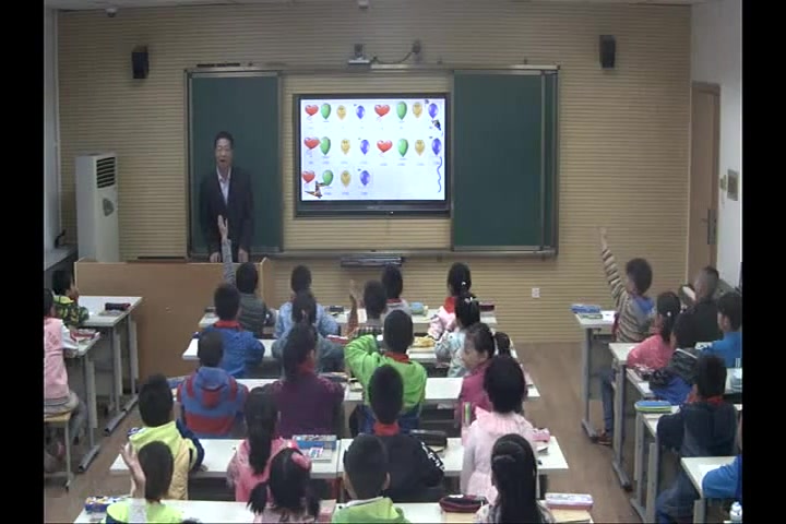 ...小学数学获奖视频《有余数除法》-杨老师优质课公开课教学视频