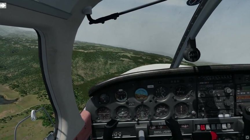 驾驶螺旋桨飞机,成功降落!