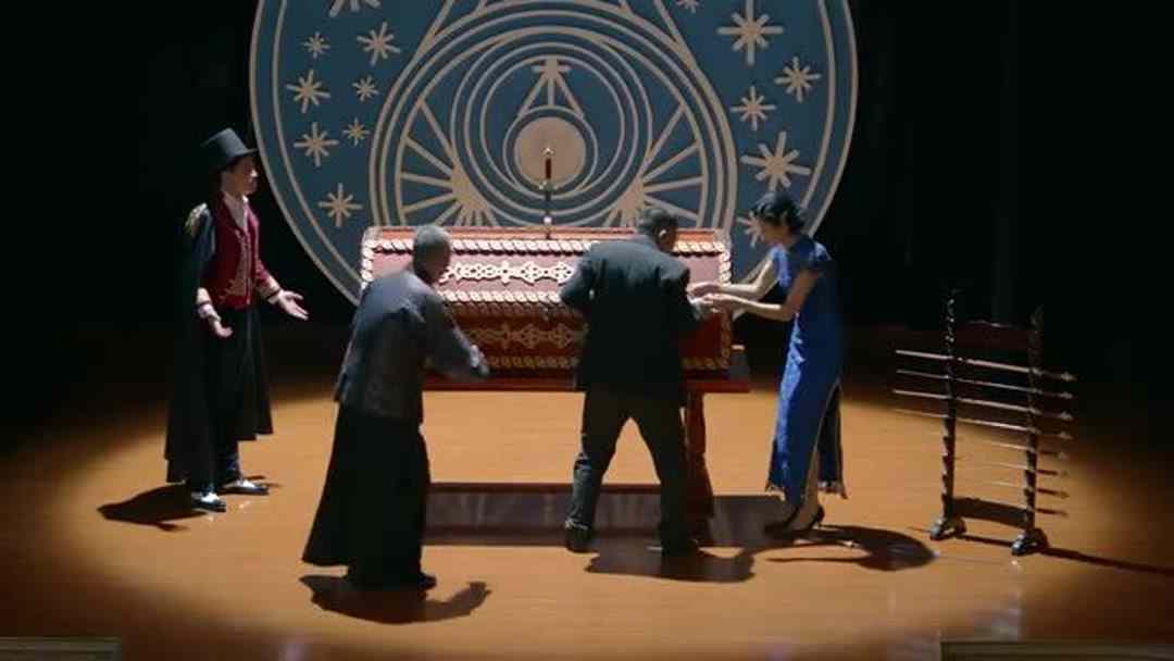 《民国奇探》魔术师表演失败小孩惨死?血液过于真实
