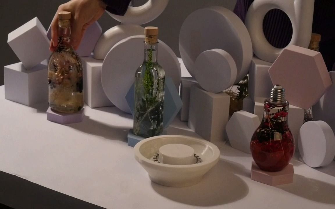 ...开发服务案例 商品陈列互动展示介绍系统 智能新零售门店空间设计