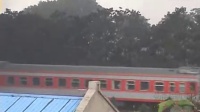 [拍客]陇海铁路列车穿越火灾浓烟