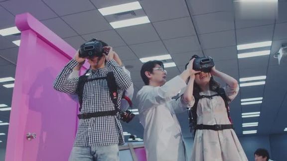 日本VR任意门宣传片,哆啦A梦的道具要成为现实了