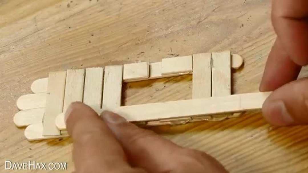 橡皮筋小船的制作步骤