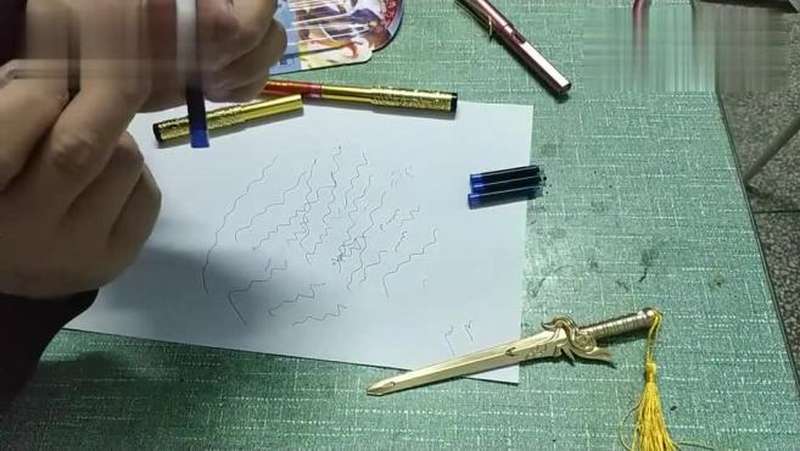 金箍棒钢笔介绍及墨囊安装