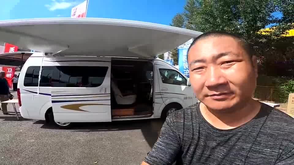 17.8万福田汽油房车,前排翻转座椅,纵置上下铺适合旅行