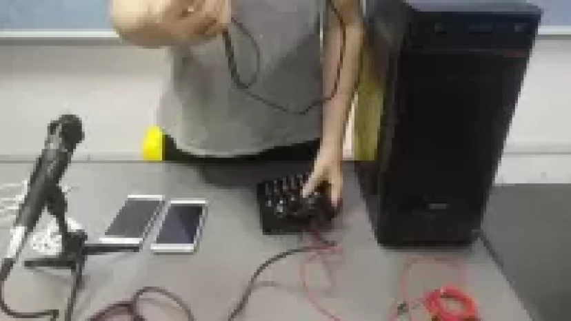 Z9声卡电脑使用连接方法