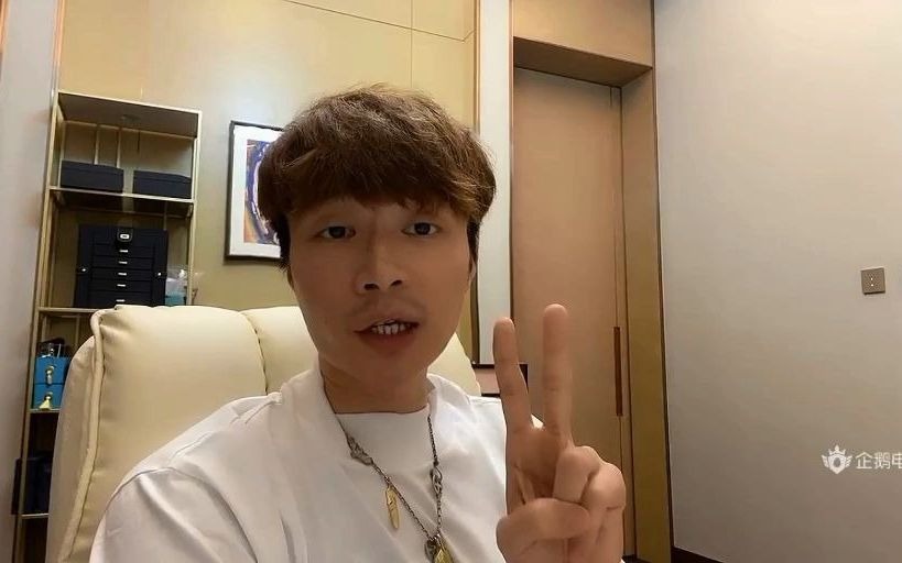 【帝师】大学生刚毕业出来创业?帝师直言这就是把钱打水漂,刚毕业...