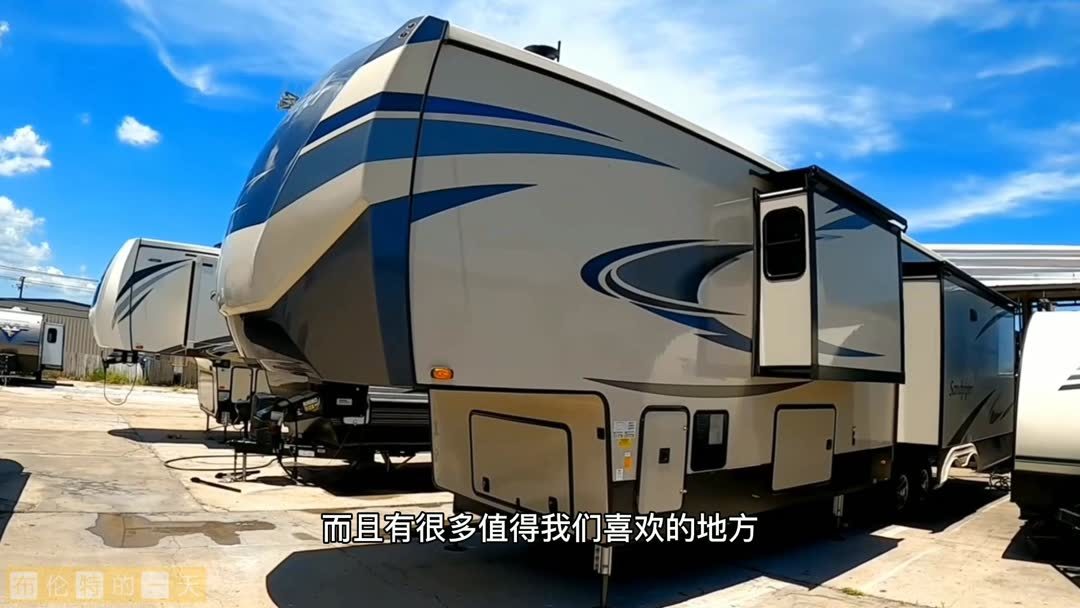 这款豪华拖挂房车售价70万,内设全尺寸家用电器,适合两人旅行
