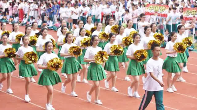 运动会上喊过的那些奇葩口号,老师气的都坐不住,你用过那个