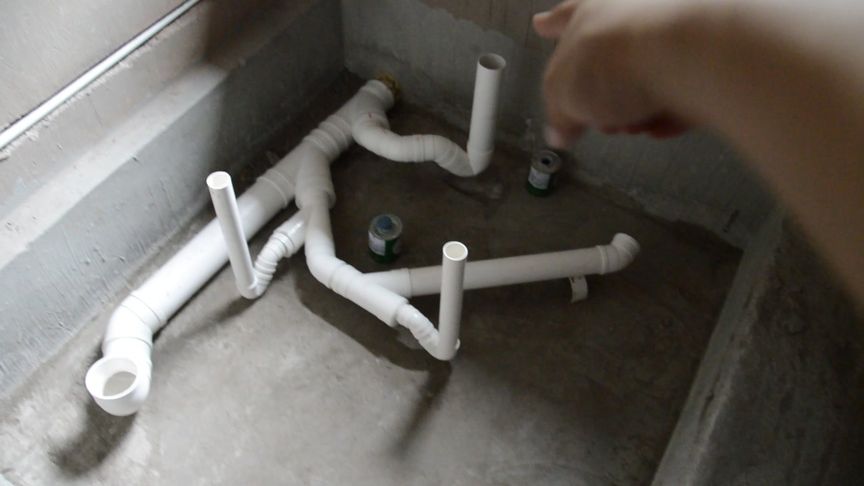 两层房子的排水管施工,如何原理返,臭,堵等的问题?