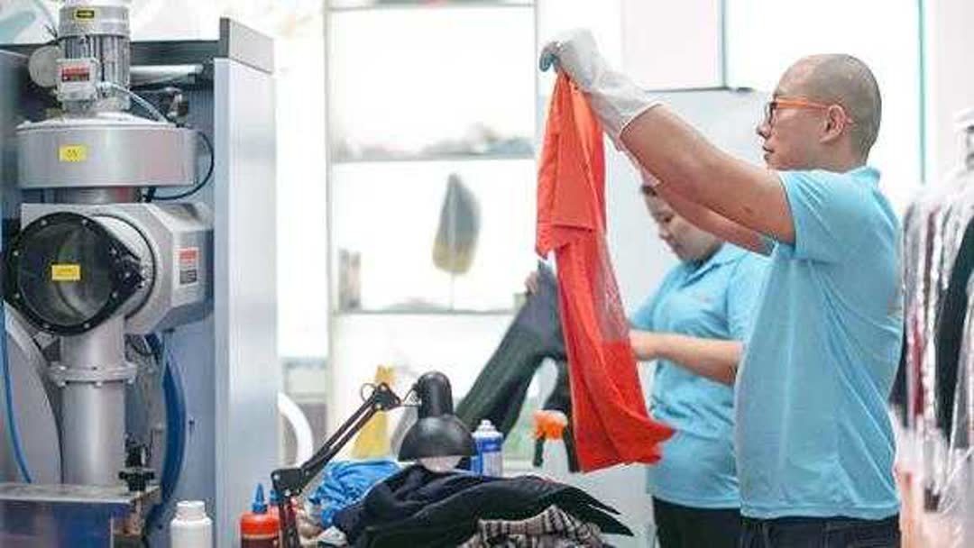 衣服干洗是怎么洗的?如何分辨衣服是被干洗还是水洗?