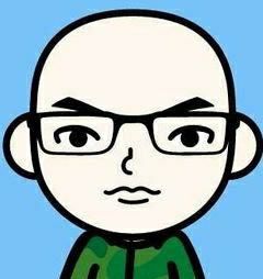 光头眼镜胖子与电脑 