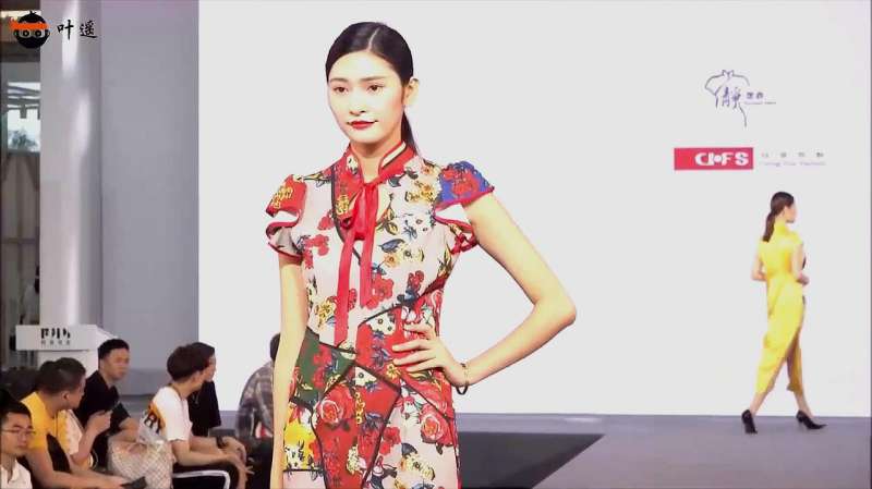 时尚潮流拼接设计的旗袍款式,打破传统,令人惊艳