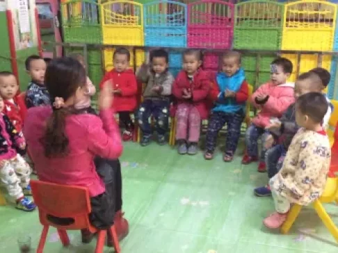 喜羊羊幼儿园师幼互动