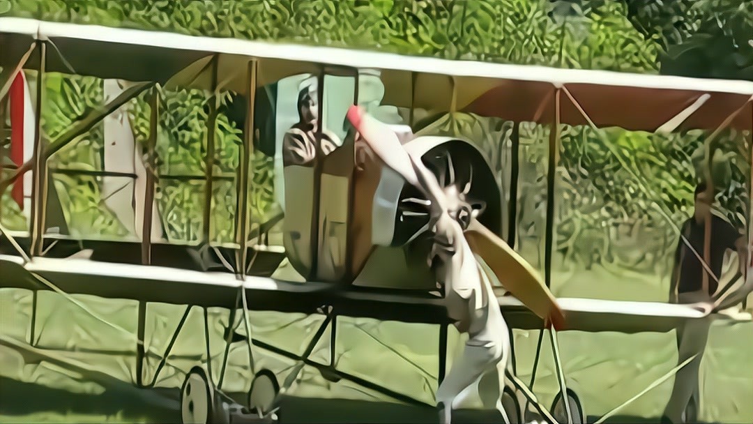 手摇螺旋桨启动的发动机