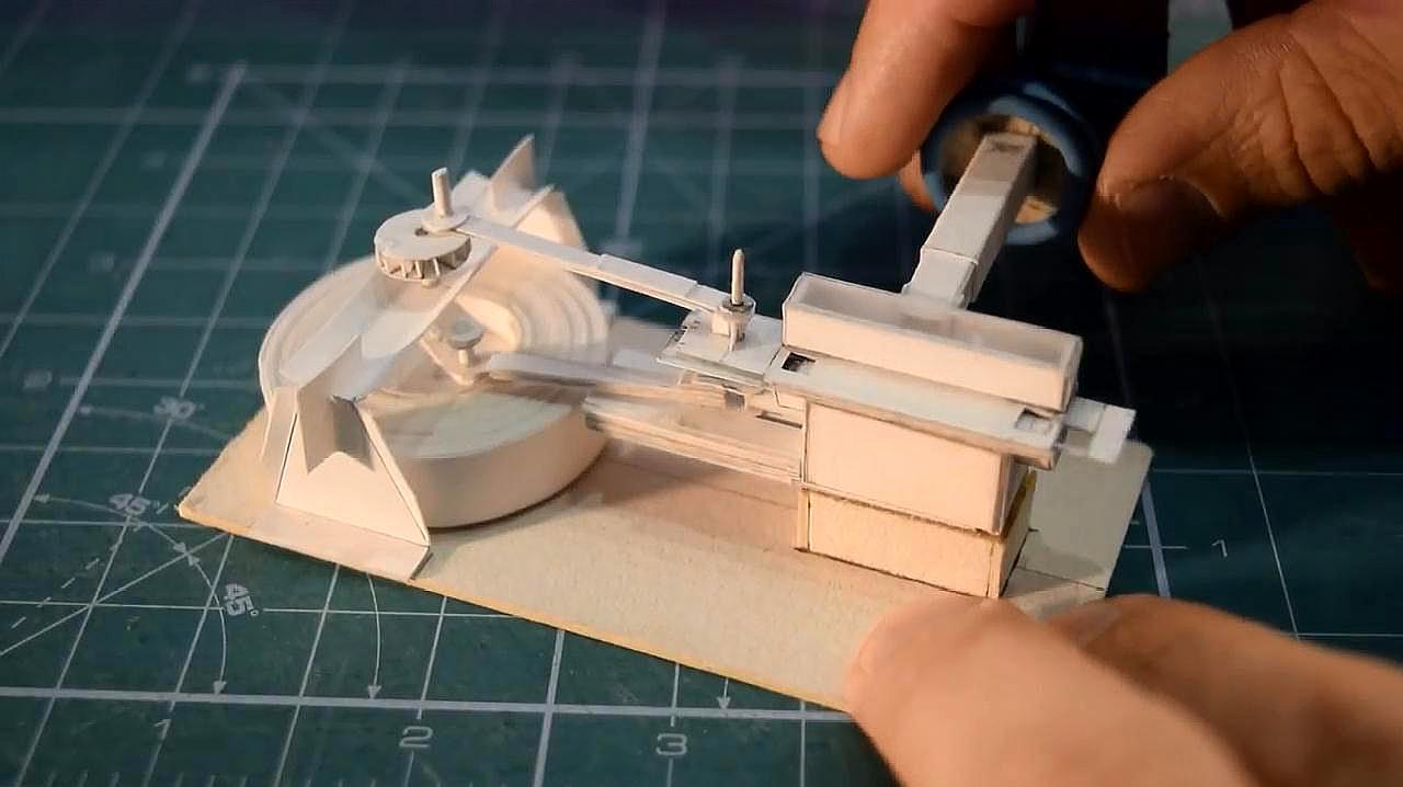 用纸板制作蒸汽机模型,启动后有模有样!