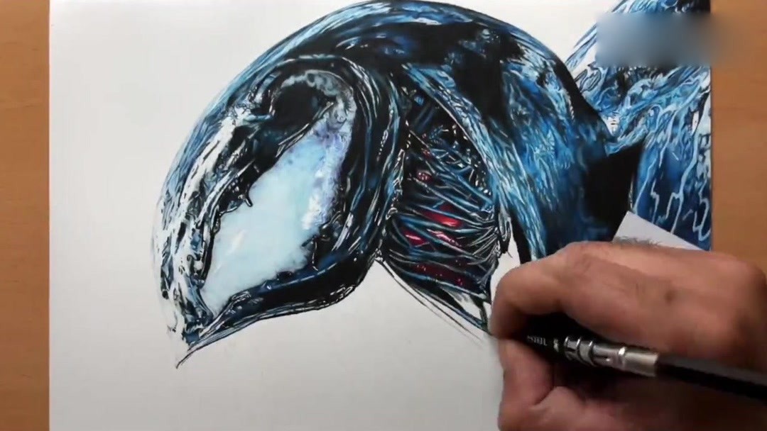 美国漫画家用彩铅手绘“毒液”全过程!这画技真的是相当嚣张了!