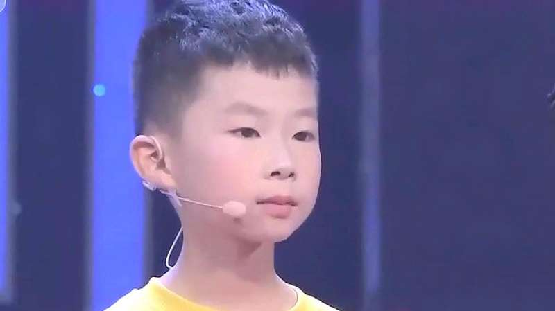 珠心算小达人,现场挑战计算器,堪比“最强大脑”,厉害!