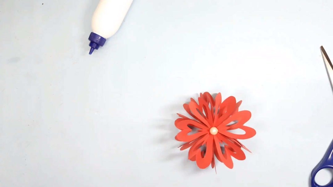 手工折纸教程,好看的花朵,简单又漂亮!
