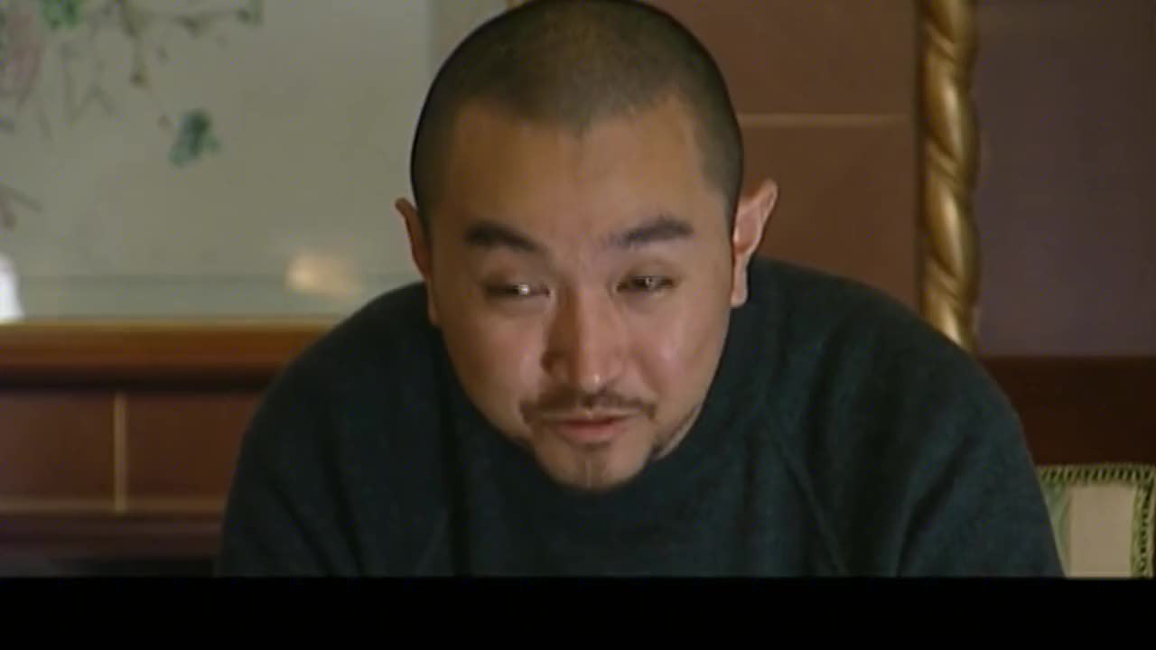 绝不放过你:小弟真是胆大,居然敢向大嫂表白,不怕挨枪子