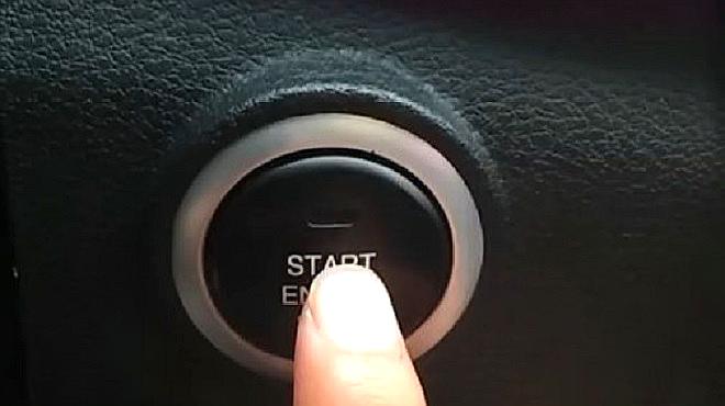 老司机教你们正确使用一键启动,对你的车子没有损害