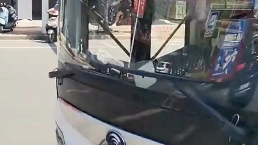 【藤(疼)顺强de最爱】南宁运德邕宁公交701路的宇通客车