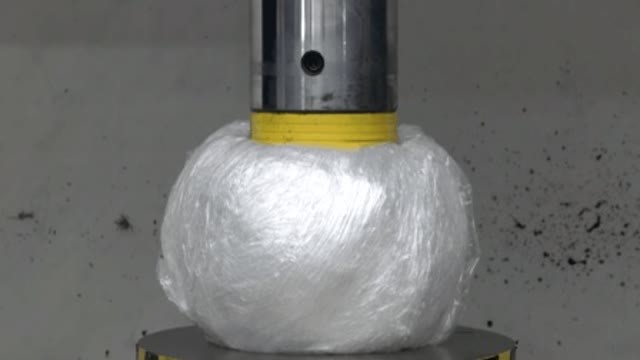塑料大白球连液压机都不怕,实验界扛把子的位置就这样让了!
