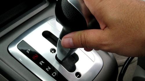 amt自动挡的车怎么开