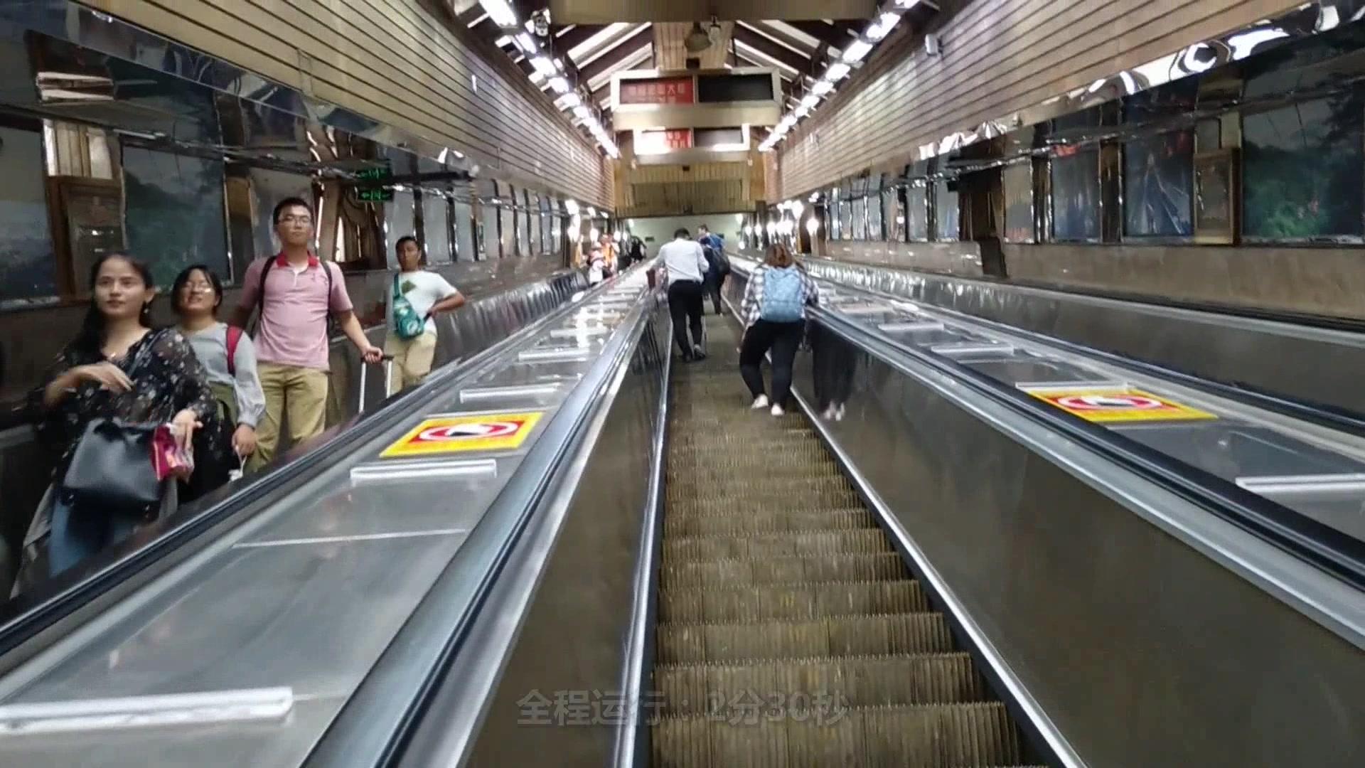 亚洲第二,世界十大最特别扶梯,重庆皇冠大扶梯这下火大啦!
