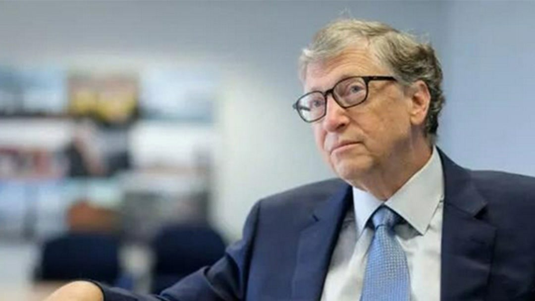 比尔盖茨首谈离婚差点落泪 承认离婚是自己的错