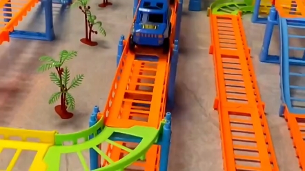 百变电动轨道小汽车