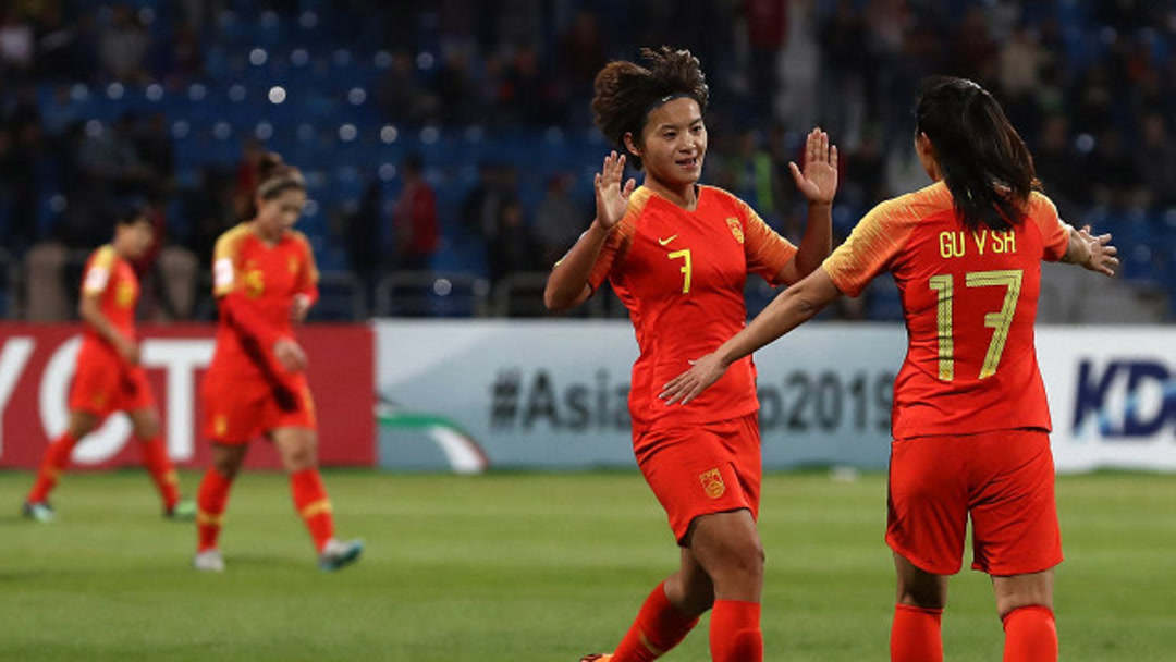 女足亚洲杯-中国8-1擒10人约旦 王霜帽子戏法