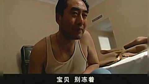 美女被捆绑全身,绑匪竟露出一脸坏笑!