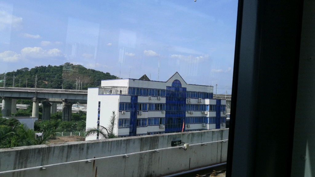 乘坐南海有轨电车1号线随拍2:中区→三山新城北