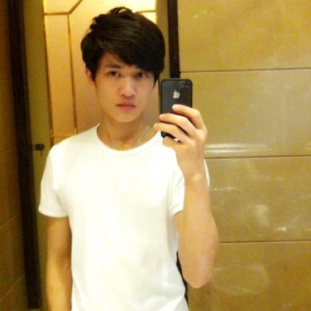 布莱克1483067172149371 