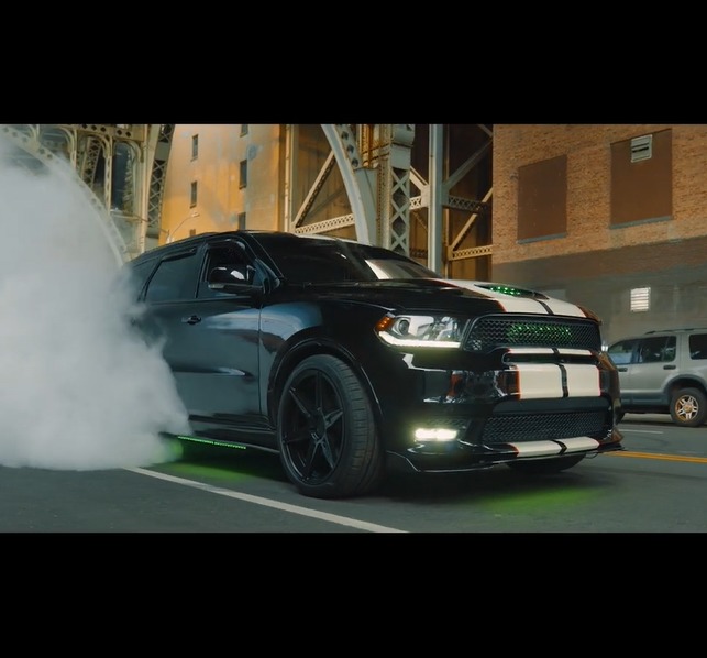道奇 DURANGO DOES MASSIVE BURNOUT