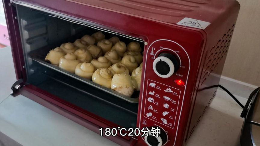 北京生活:两个厨房小电器使用率超高,蜂蜜小面包不用揉出手套膜