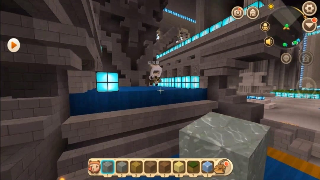 迷你世界:宫殿玩耍,以为巨人国王回来了差点吓跪