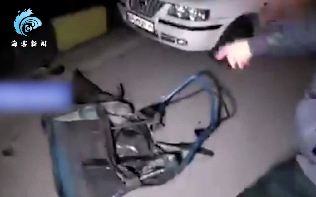 伊朗核科学家遭暗杀细节:货车引爆炸药 5名武装分子持机关枪扫射