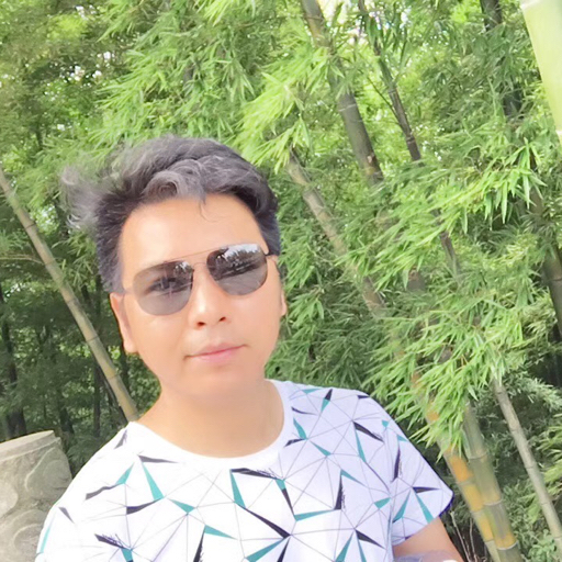 声驾 