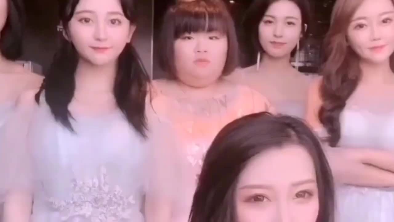 站在c位是有原因的,我对小姐姐一见钟情了