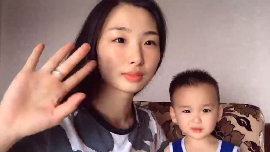 你休个假把我们母子开心的