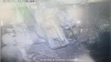 【贵州】煤矿钻机突发故障钻头掉落 工人被死死压住无法起身
