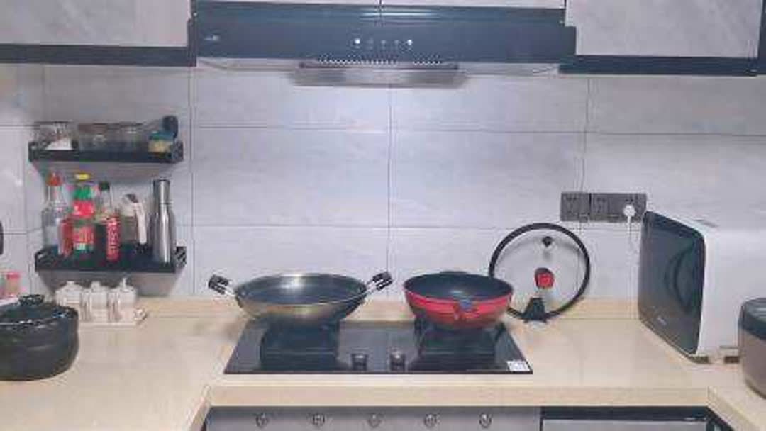 看着干净的厨房漂亮的厨具,做饭有动力,生活处处有惊喜