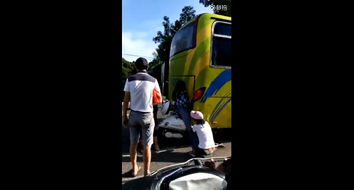 电动车安全隐患大啊!你得拿自己的命当命,别去瞎开啊。