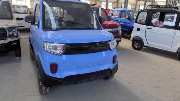 两门四座皓月款电动四轮代步车,给老爷子买来接孩了怎么样