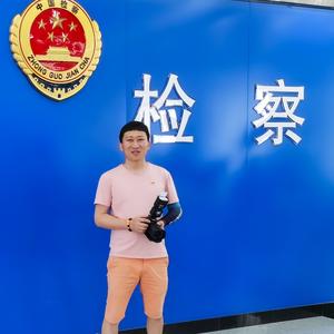 会开吊的摄影师 