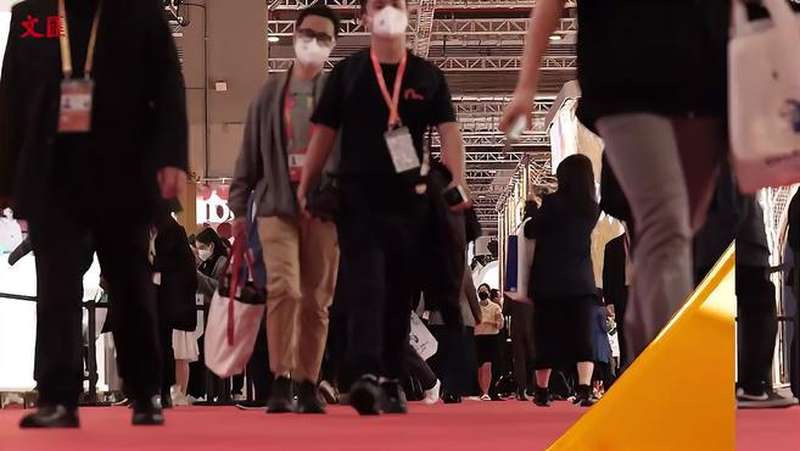 上海市第十六届人大一次会议1月11日上午在世博中心开幕。上海市...